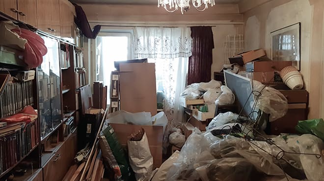 Hoarding: Are we defined by our things? - Mayo Clinic Health System
